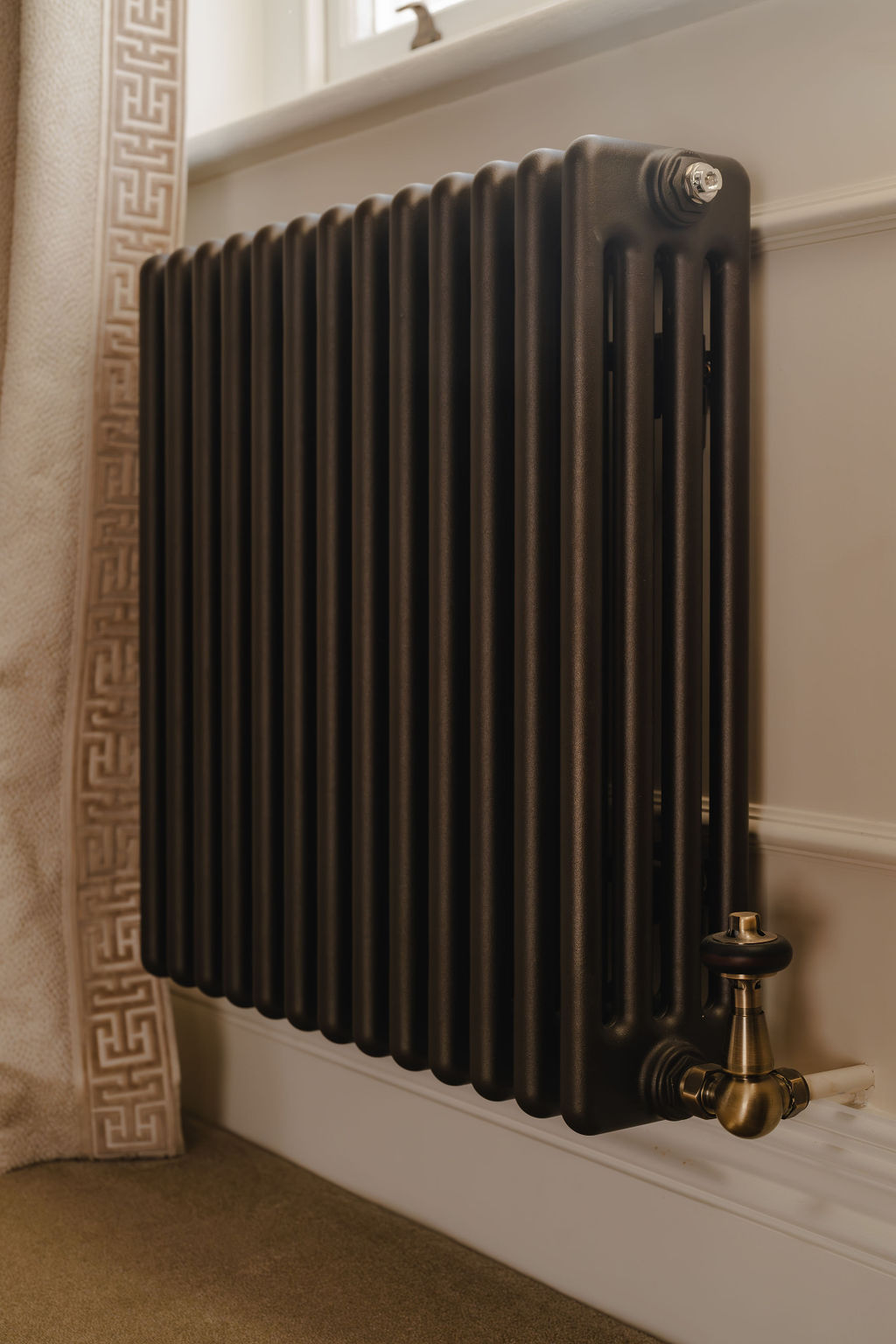 Tuba Steel Column - Outlet | Designer Radiators | Shop Online