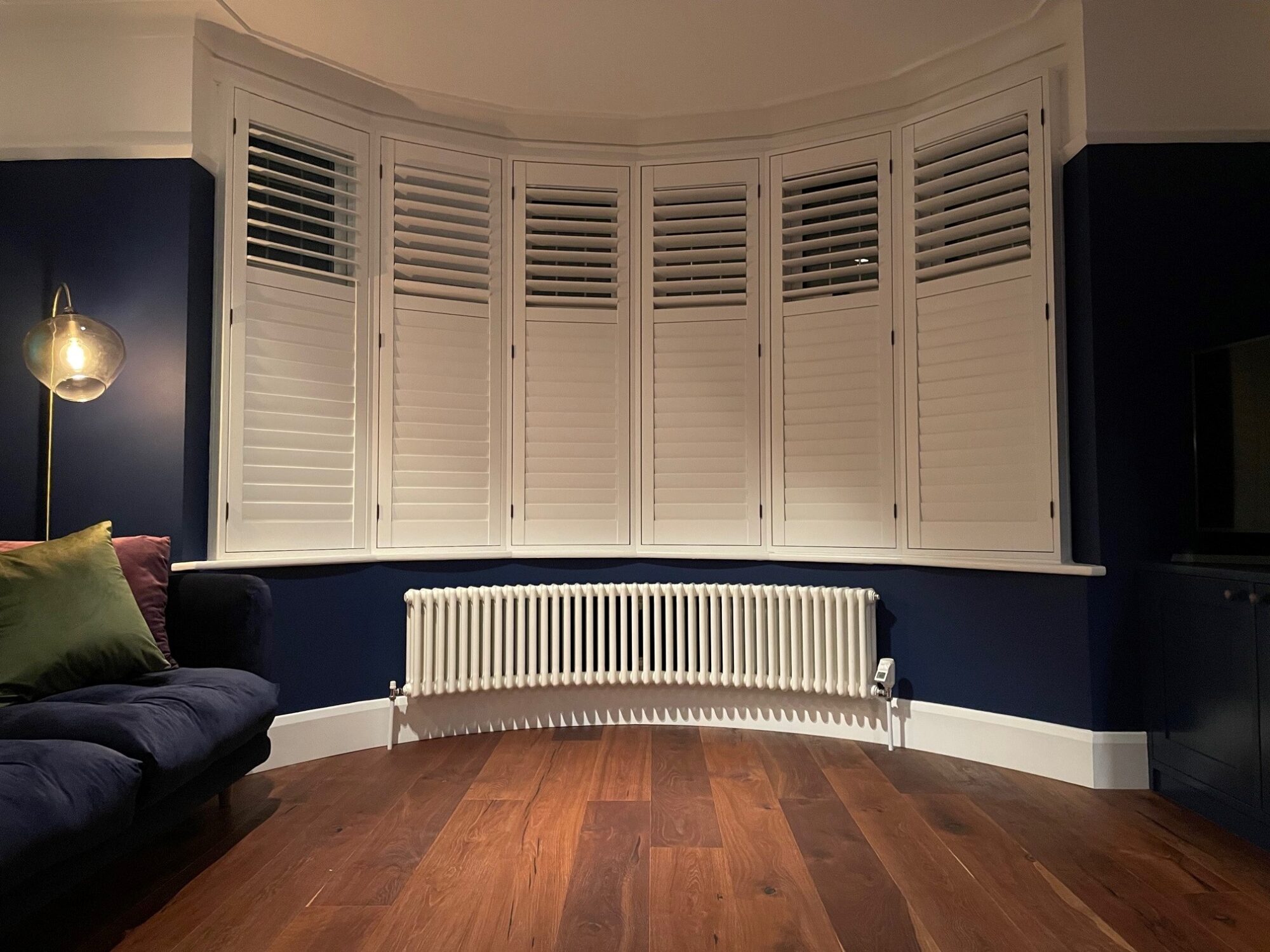 Tuba Classic Steel Column (Curved Bay Windows) | Designer Radiators ...